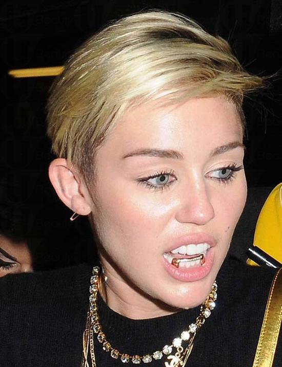 Miley Cyrus Grillz