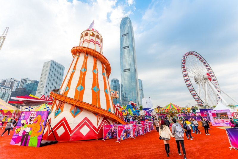 AIA嘉年華2024︱中環海濱友邦嘉年華+雜技團12月回歸！學生免費入場！（時間／日期／購票詳情） | UHK 港生活