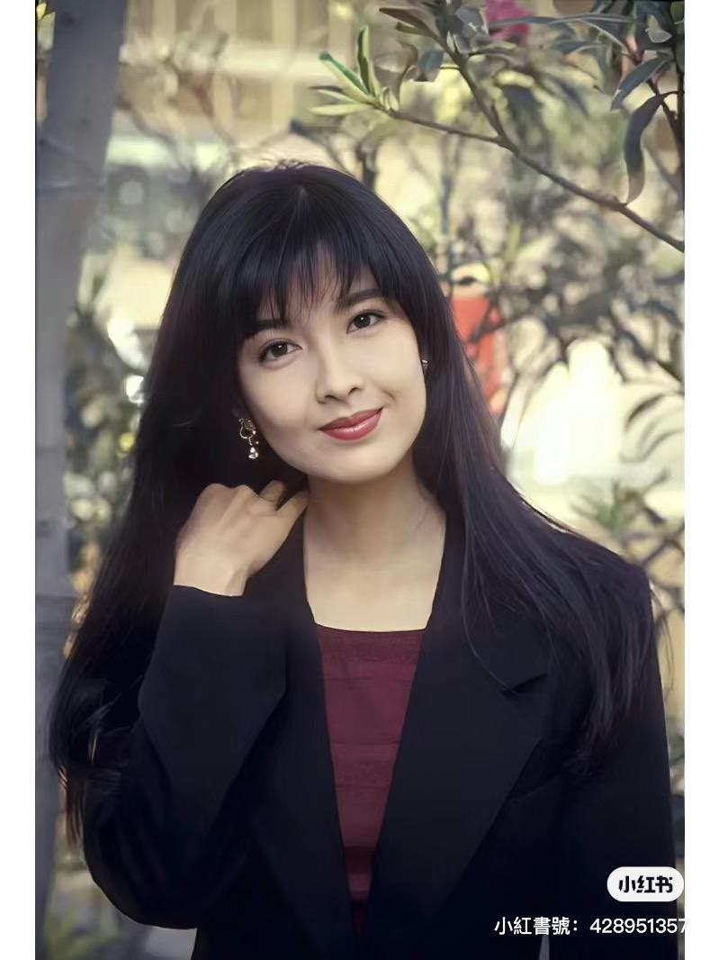 90年代最美港星榜單｜神仙打架黃金年代 這位「星女郎」奪冠 | ezone