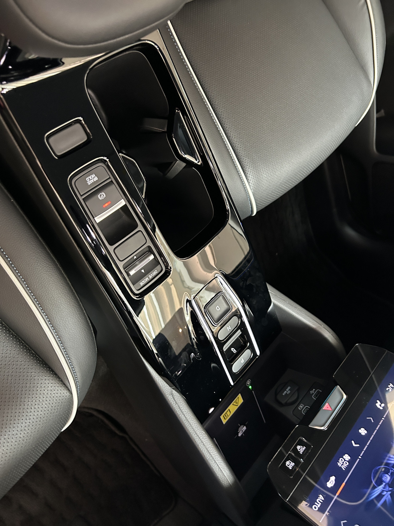 香港電動車推薦2026｜逾20電動車一換一推介 價錢最平10幾萬Tesla/BYD/MG/BMW/Benz | ezone