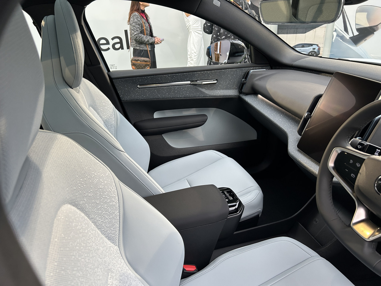 香港電動車推薦2026｜逾20電動車一換一推介 價錢最平10幾萬Tesla/BYD/MG/BMW/Benz | ezone