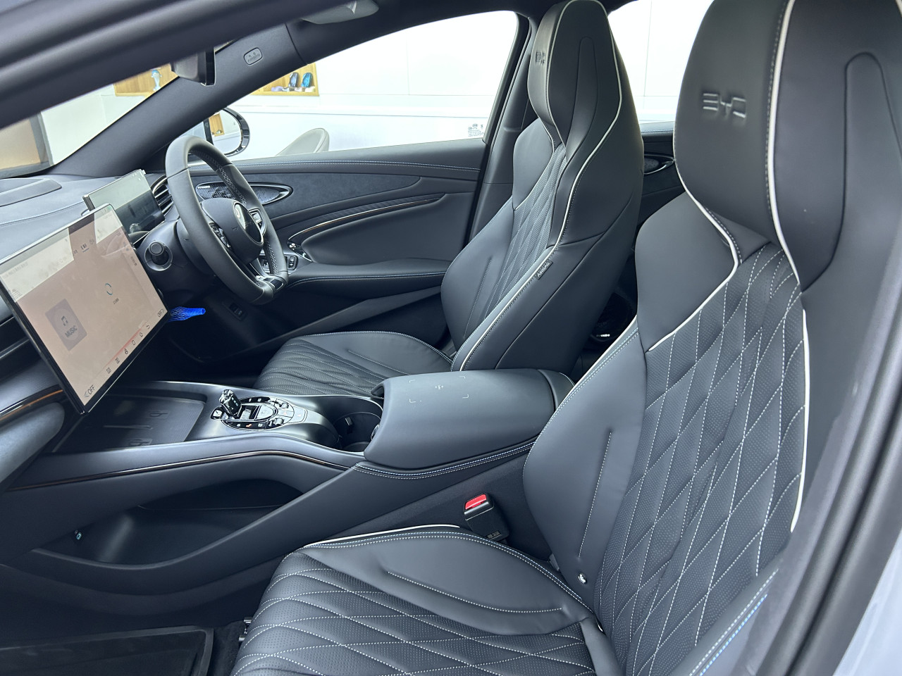 香港電動車推薦2026｜逾20電動車一換一推介 價錢最平10幾萬Tesla/BYD/MG/BMW/Benz | ezone