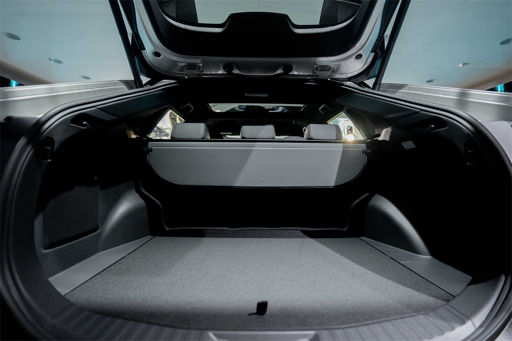 香港電動車推薦2026｜逾20電動車一換一推介 價錢最平10幾萬Tesla/BYD/MG/BMW/Benz | ezone