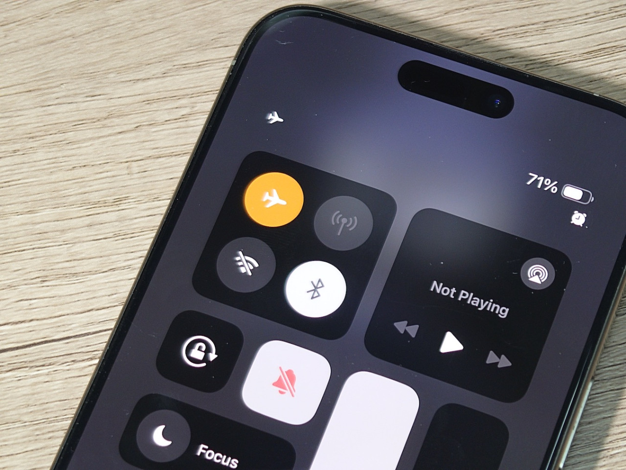 Apple iPhone 15 USB-C配件實試推介！$299起隨時提升iPhone使用體驗 | ezone