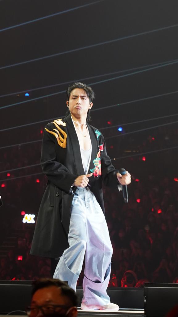 偽映畫預告專訪｜AK@MIRROR率先透露演唱會造型 有望帶「猜柴」上台表演? | UHK 港生活