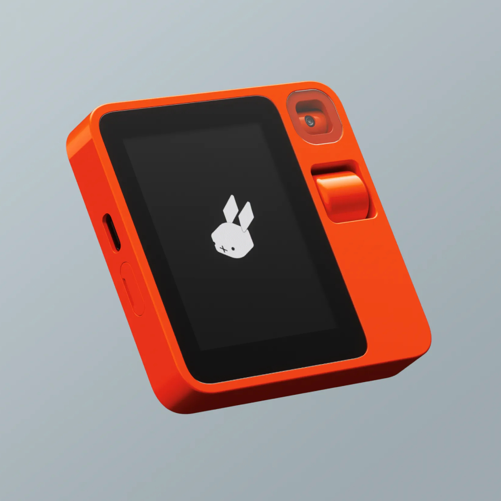 【方保僑 - 天方夜談】Rabbit R1 vs Humane AI Pin 改變人類生活的新一代AI智能裝置 | ezone