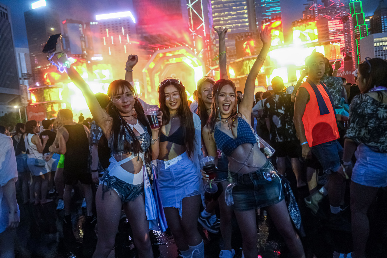 S2O音樂節2024香港站︱亞洲潑水音樂節S2O今年6月強勢回歸！率先睇舞台濕身區、表演名單 | UHK 港生活