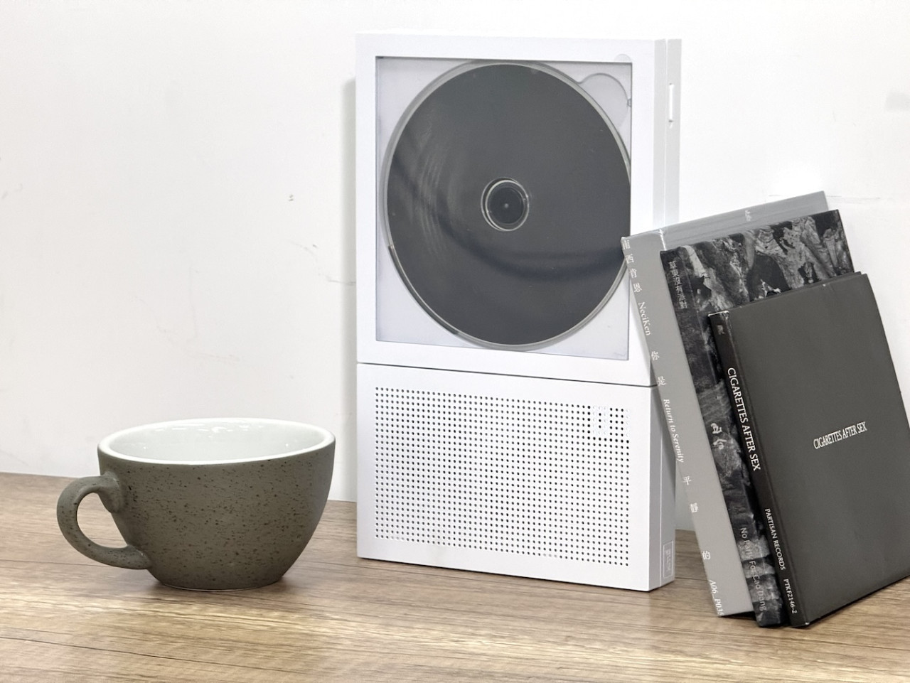 KM5 CP2 CD 播放器讓 CD 再活！搭配優質耳機效果更好 | ezone