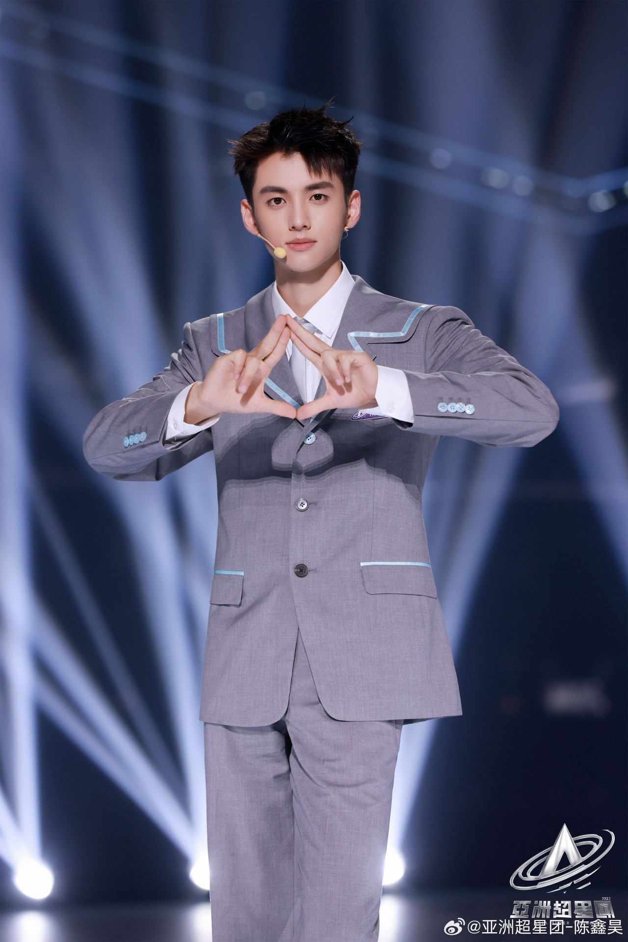 LOONG9成員陣容備受爭議 成軍未滿一個月宣布換人？ | UHK 港生活