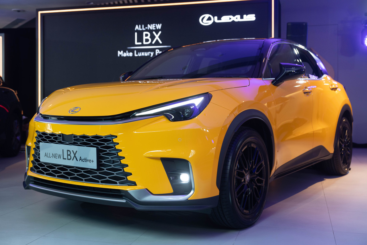 Lexus 最細 SUV LBX 香港開賣 小巧車身驚人省油表現 | ezone