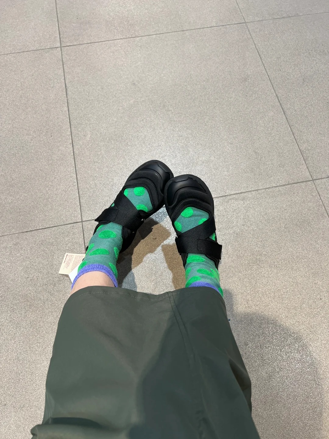 MUJI無印良品忍者涼鞋爆紅？平價版KEEN內地瘋搶網民：好醜又好可愛 | UHK 港生活