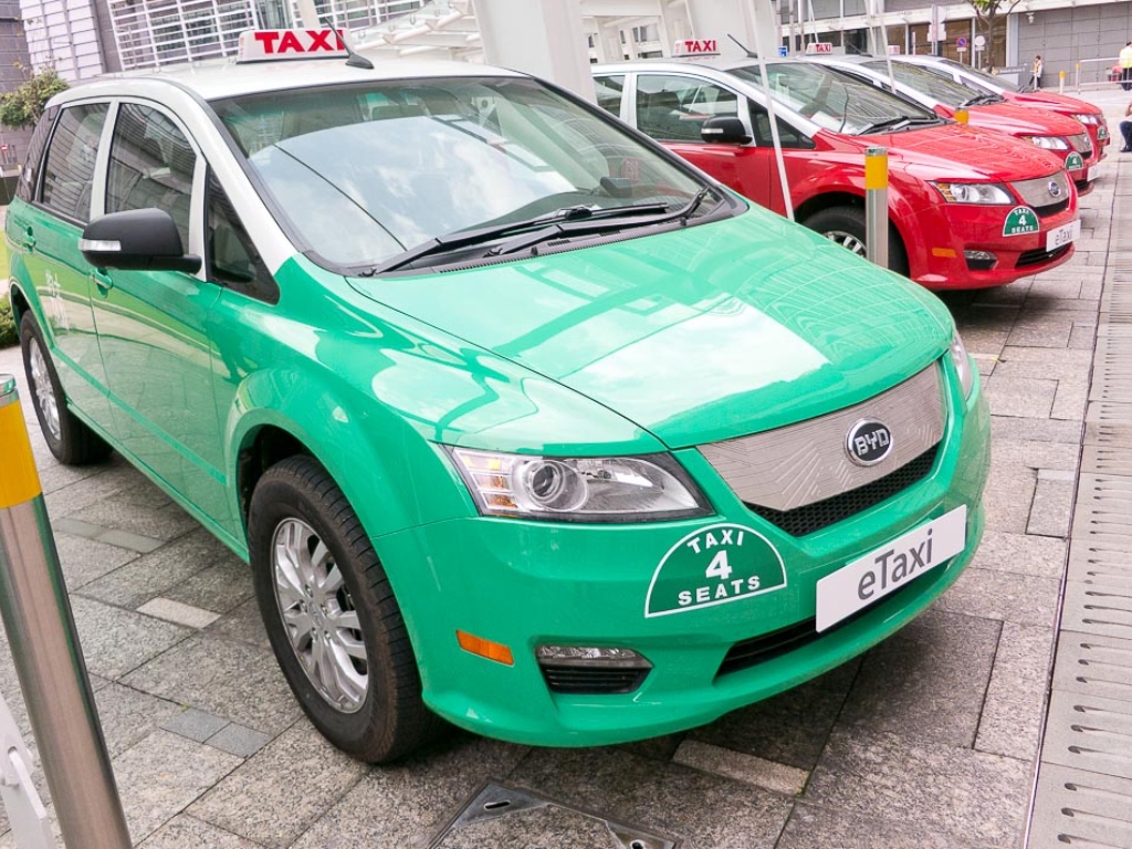 指定快速充電站充電動的士及小巴收費更平！ 政府延長兩 EV 快速充電站招標期 | ezone