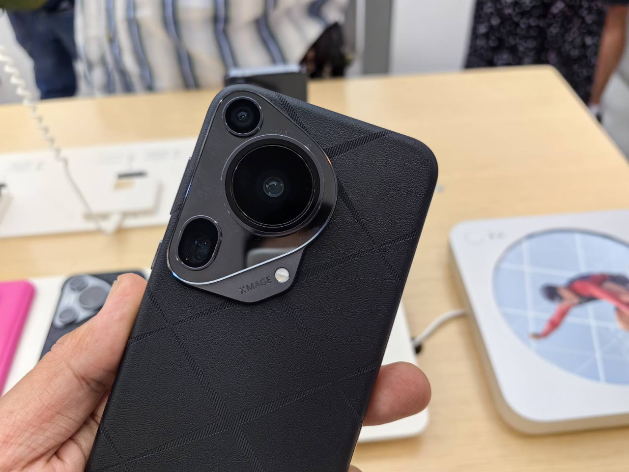 HUAWEI 華為 Pura 70 系列港行售價曝光！訂機免費送 $1,688 禮品兼預告支援衛星通訊 | ezone