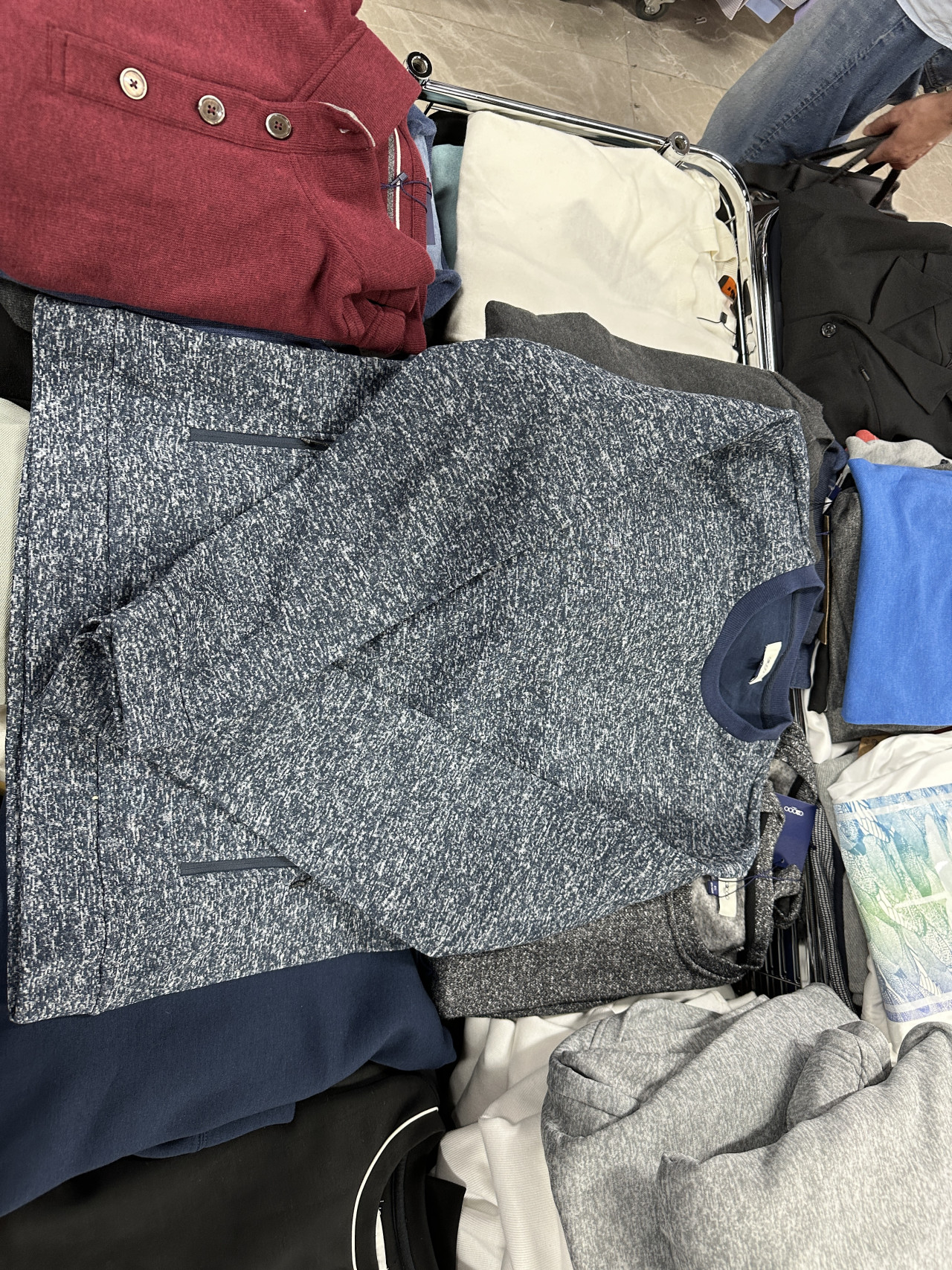 G2000開倉優惠$10起！一連7日！上衣/下身劃一$40！大量西裝外套$60起 | UHK 港生活