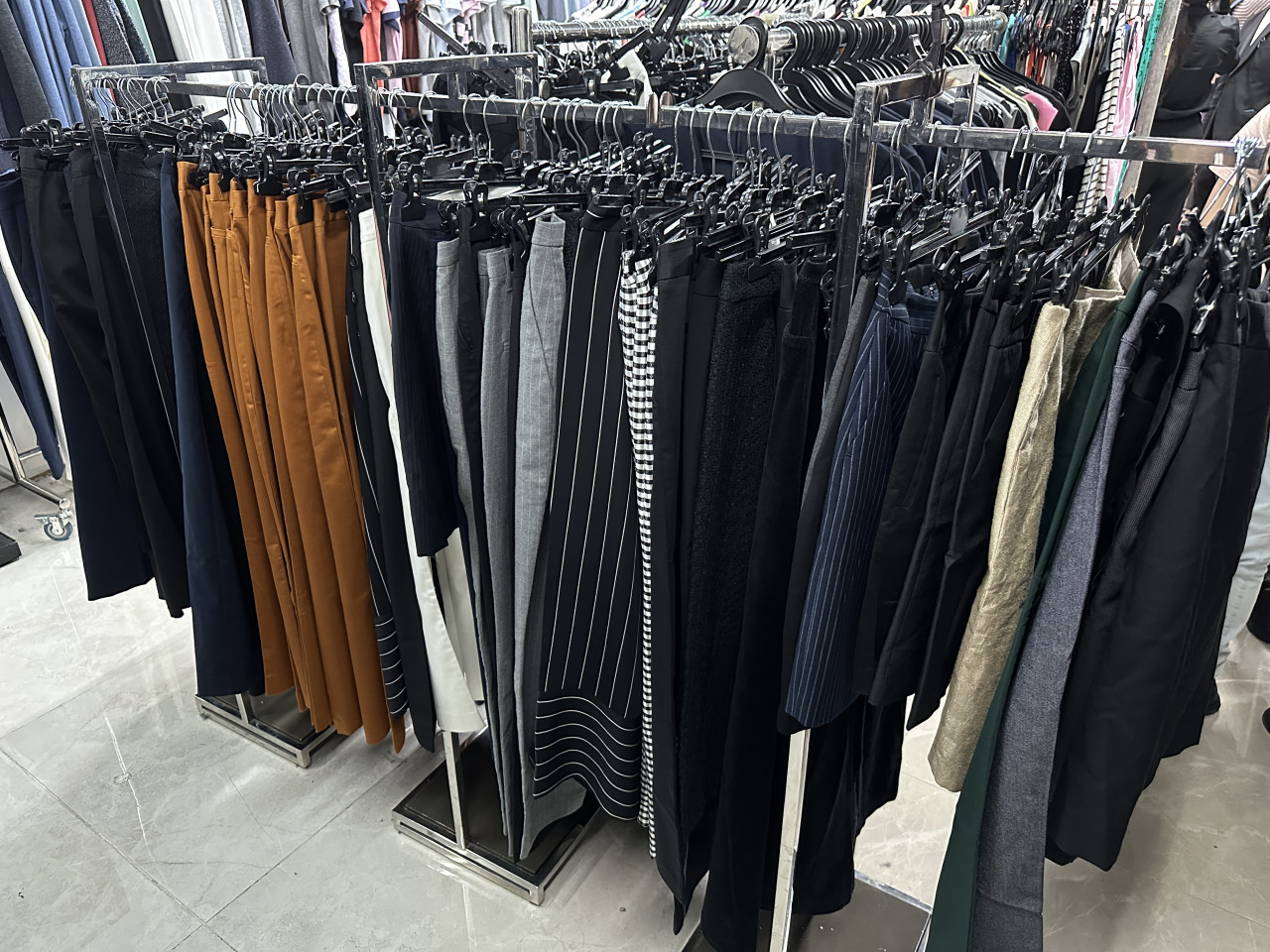 G2000觀塘開倉優惠！恤衫/上衣/外套低至$84 | UHK 港生活