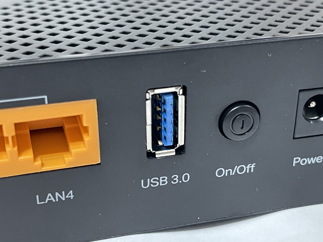 全港最平 Wi-Fi 7 - TP-Link Archer BE230 用盡 2500M 寬頻！BE3600 加 2x 2.5Gbps 有線 ...