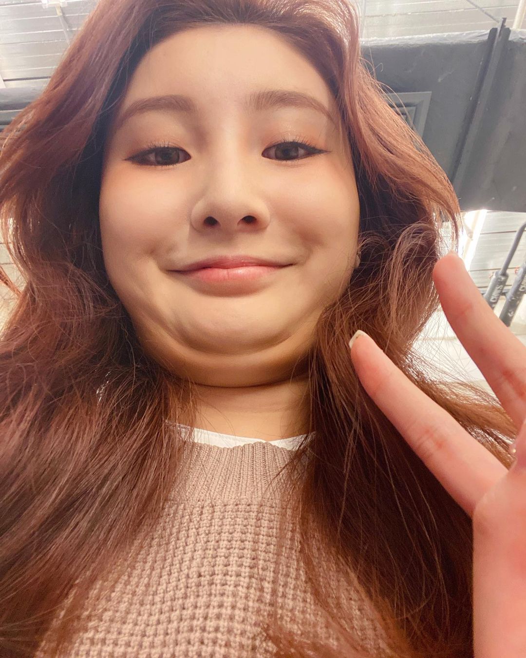 MIRROR丨花姐否認以雞嘲諷Frankie女友 被爆與AK拍拖沈殷怡五個大字回覆 | UHK 港生活