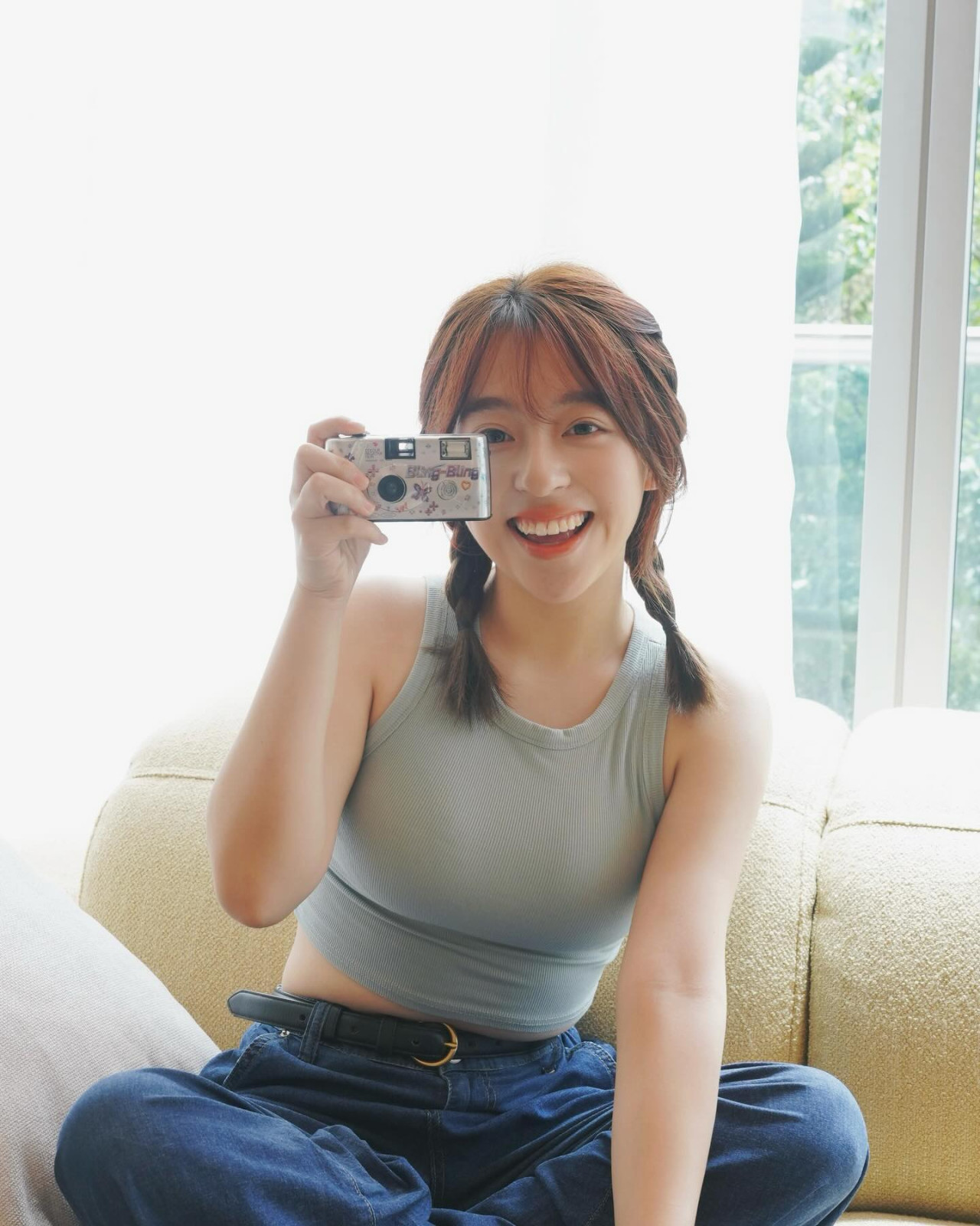 小如豬著瑜伽服曬腰觸犯「爵安法」 妹控Edan發「警告」禁止妹妹性感 | UHK 港生活