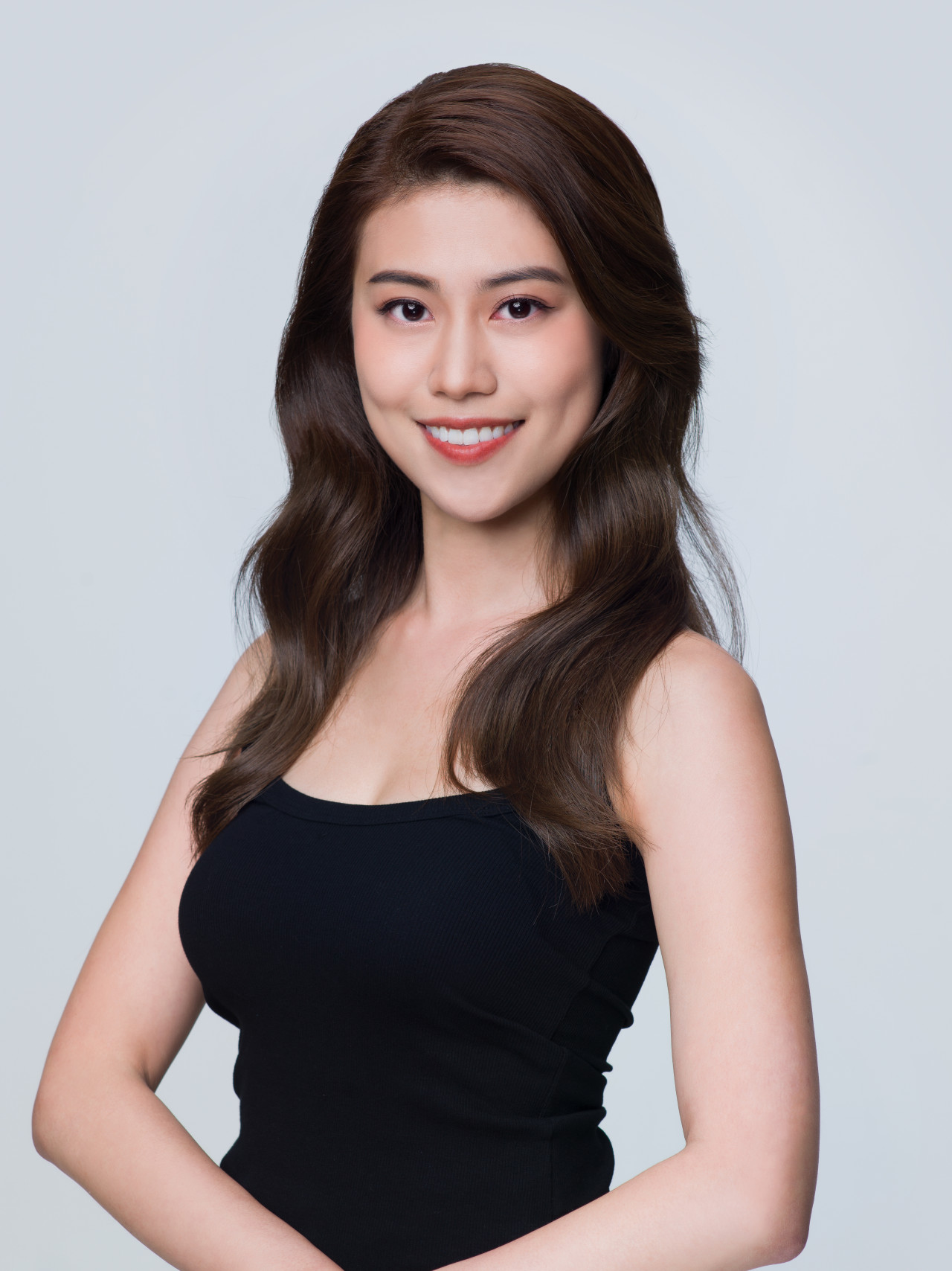 25歲TVB新晉咪神晒性感泳照衝擊眼球 魔鬼身材迫爆比堅尼泳衣極震撼 | UHK 港生活