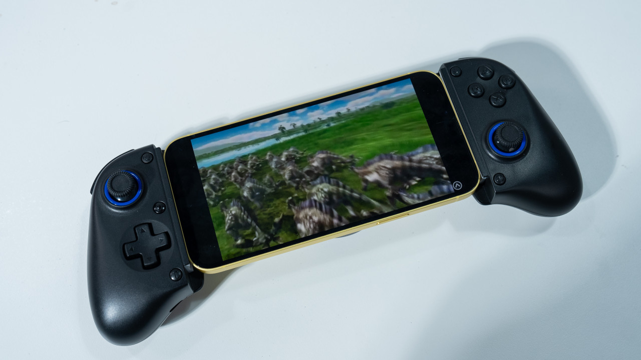 【開箱試玩】4款高CP值遊戲手掣！iOS 模擬器必備！ | ezone