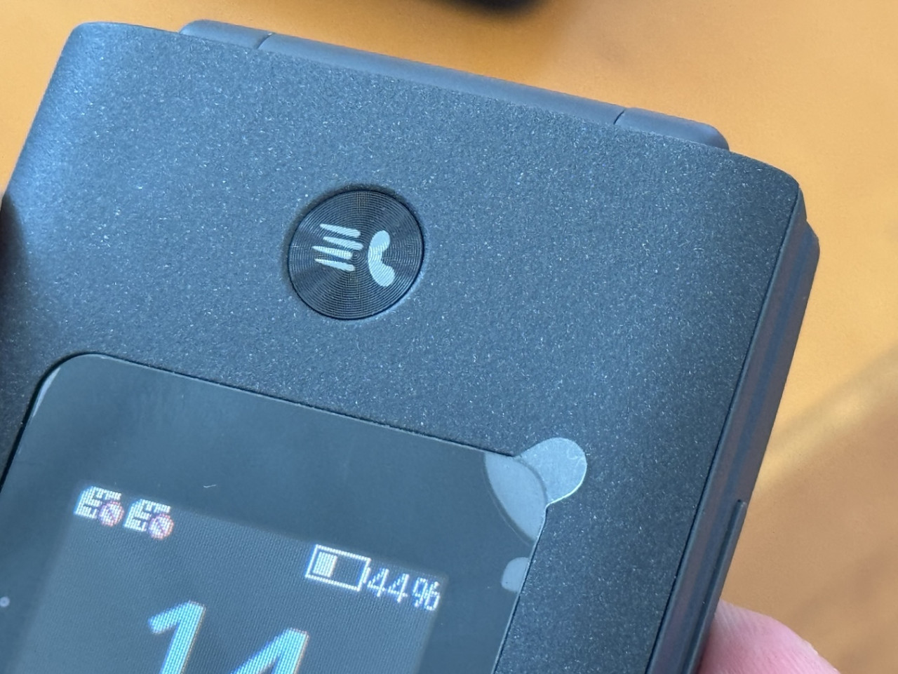 TCL 50 Pro NXTPAPER 5G 搭配「未來紙」再臨香港！同場加推 4G 底座功能機 | ezone