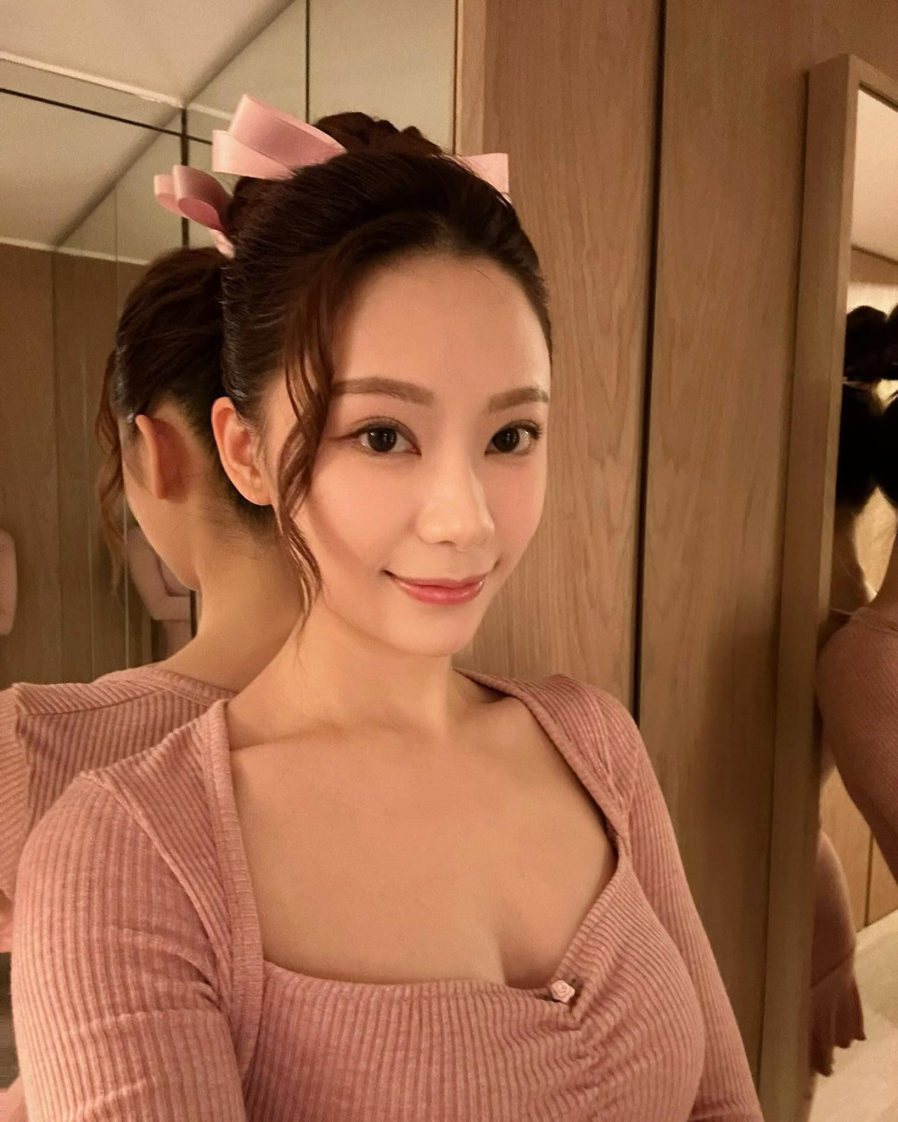 女神配對計劃｜32歲葉蒨文Sophie身份背景大起底！單親家庭長大 學霸身份好猛料 | UHK 港生活