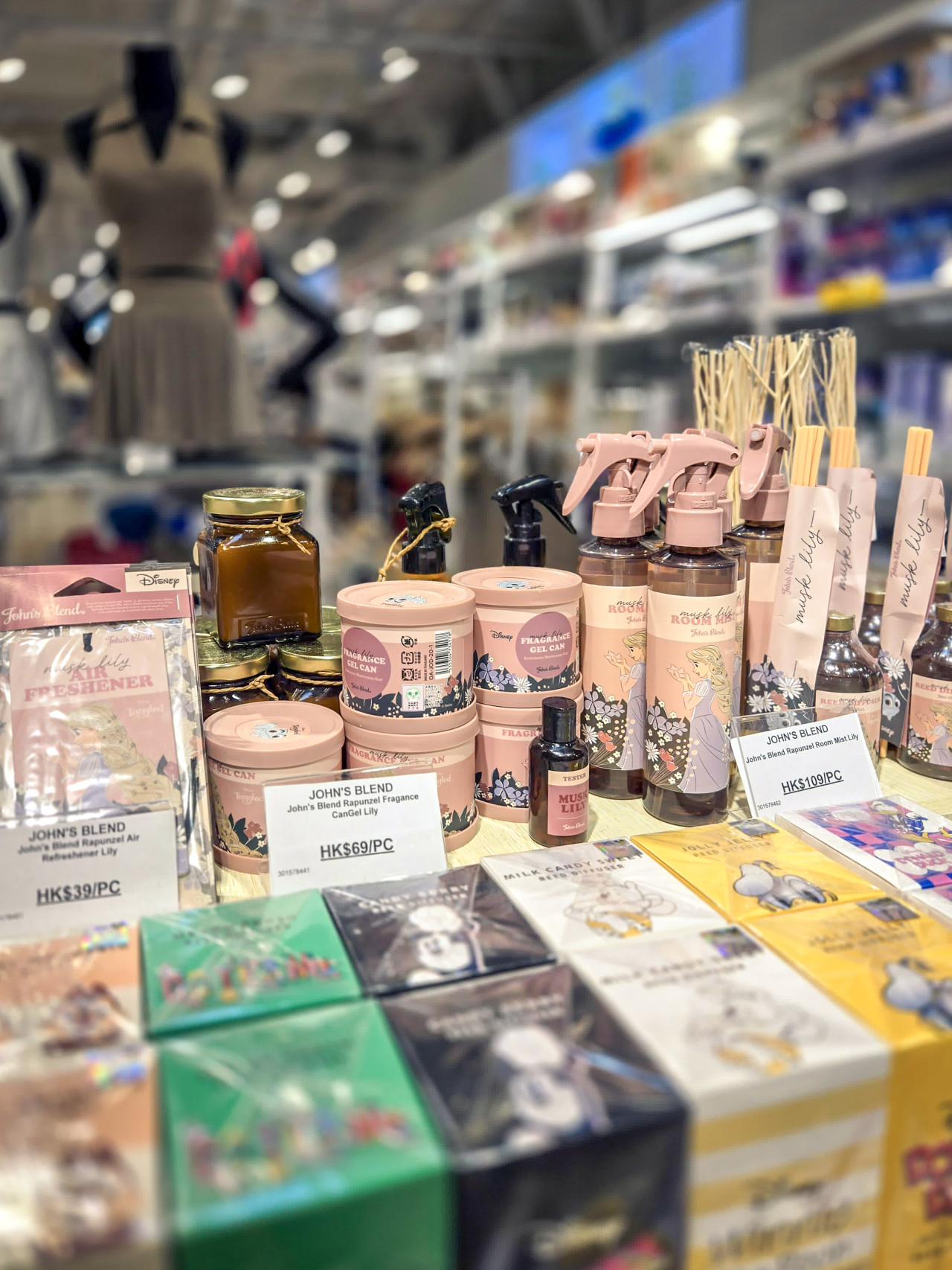 LOG-ON 全線 75 折減價優惠！一日限定‧即睇特價精品！ | ezone
