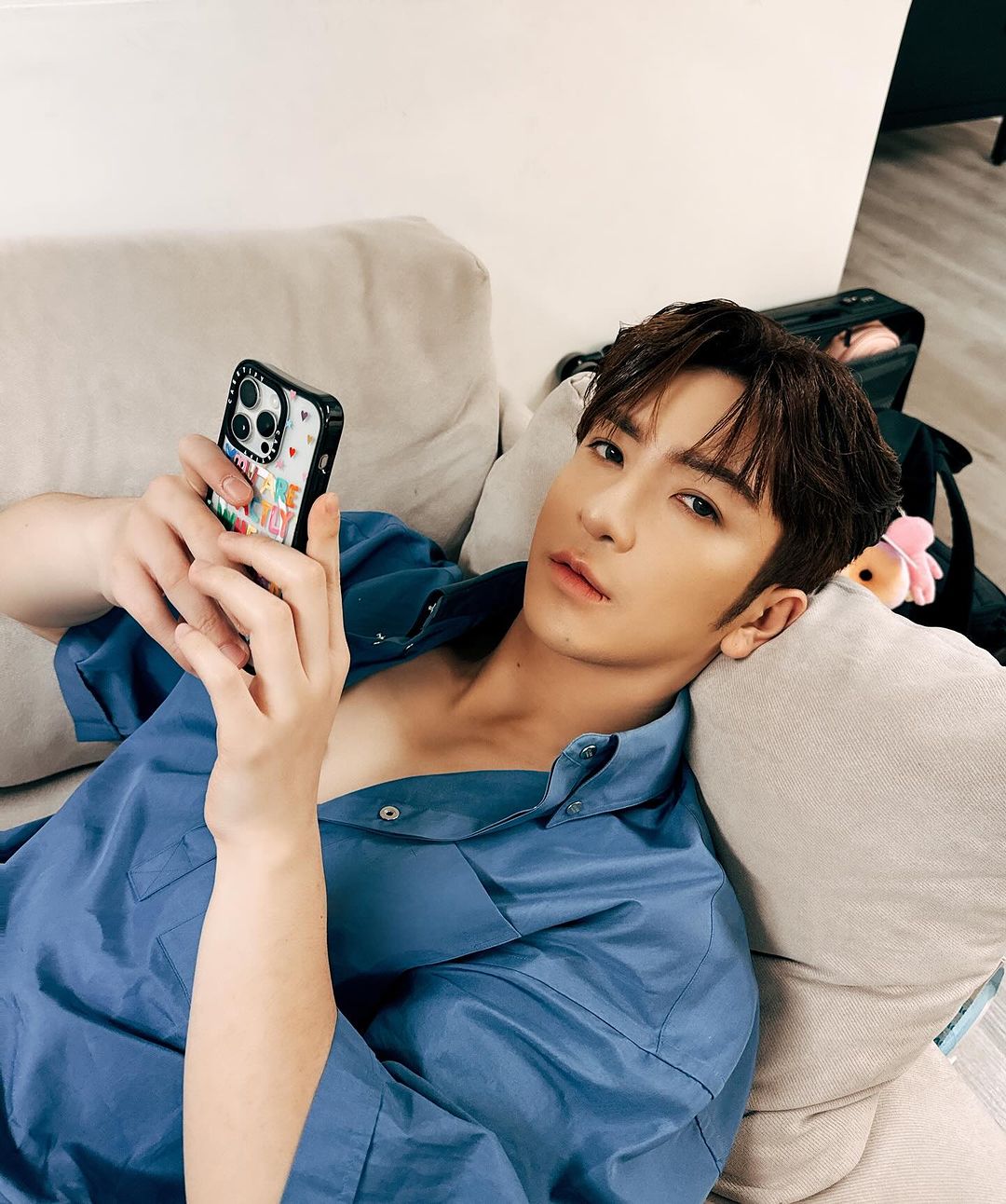 Anson Lo盧瀚霆自揭真實素顏一面 皮膚情況一覽無遺再曬玉背 | UHK 港生活