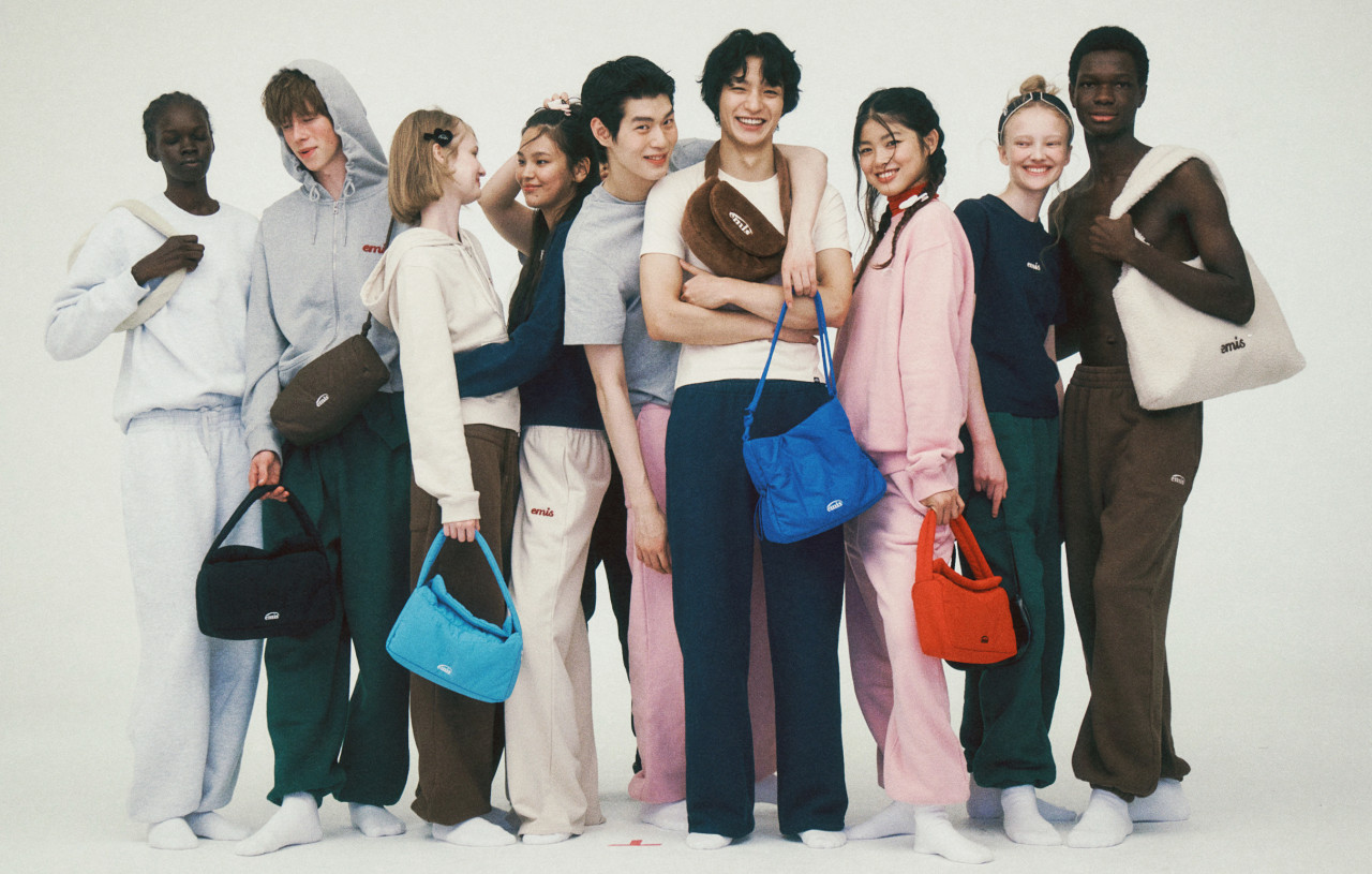 韓國品牌 emis 快閃店二度登陸香港！限定5個月插旗尖沙咀K11 + 2米高心形Logo打卡位 | UHK 港生活