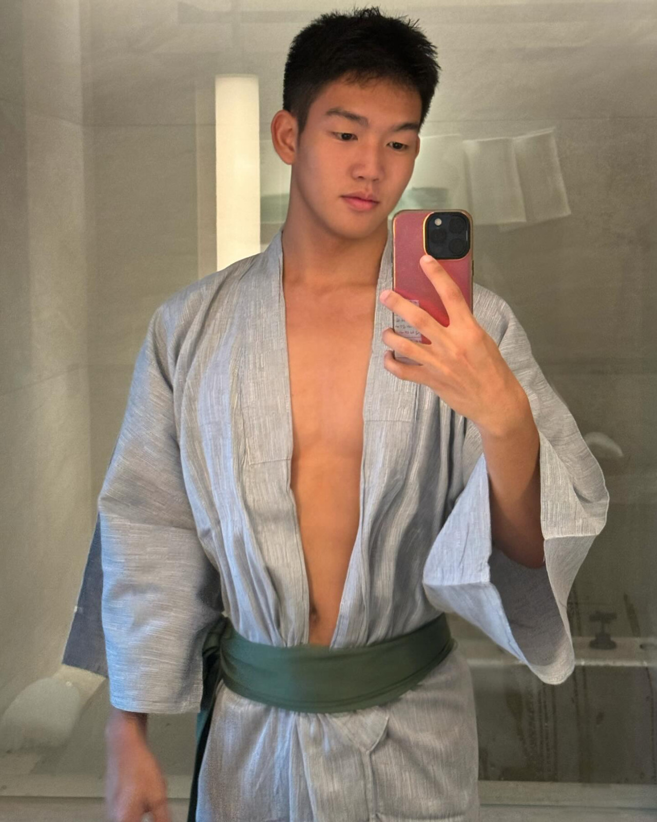 Boyscation Too仔仔｜10位參加者年齡、職業、IG大起底！ViuTV男男配對真人騷 | UHK 港生活