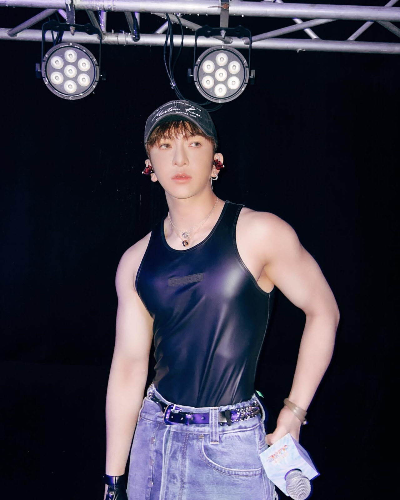 Anson Lo盧瀚霆自揭真實素顏一面 皮膚情況一覽無遺再曬玉背 | UHK 港生活