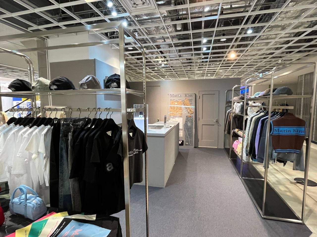 銅鑼灣變「港版聖水洞」？週末人龍逼爆波斯富街！GD愛牌/Stand Oil進駐 網民：唔使飛韓國 | UHK 港生活