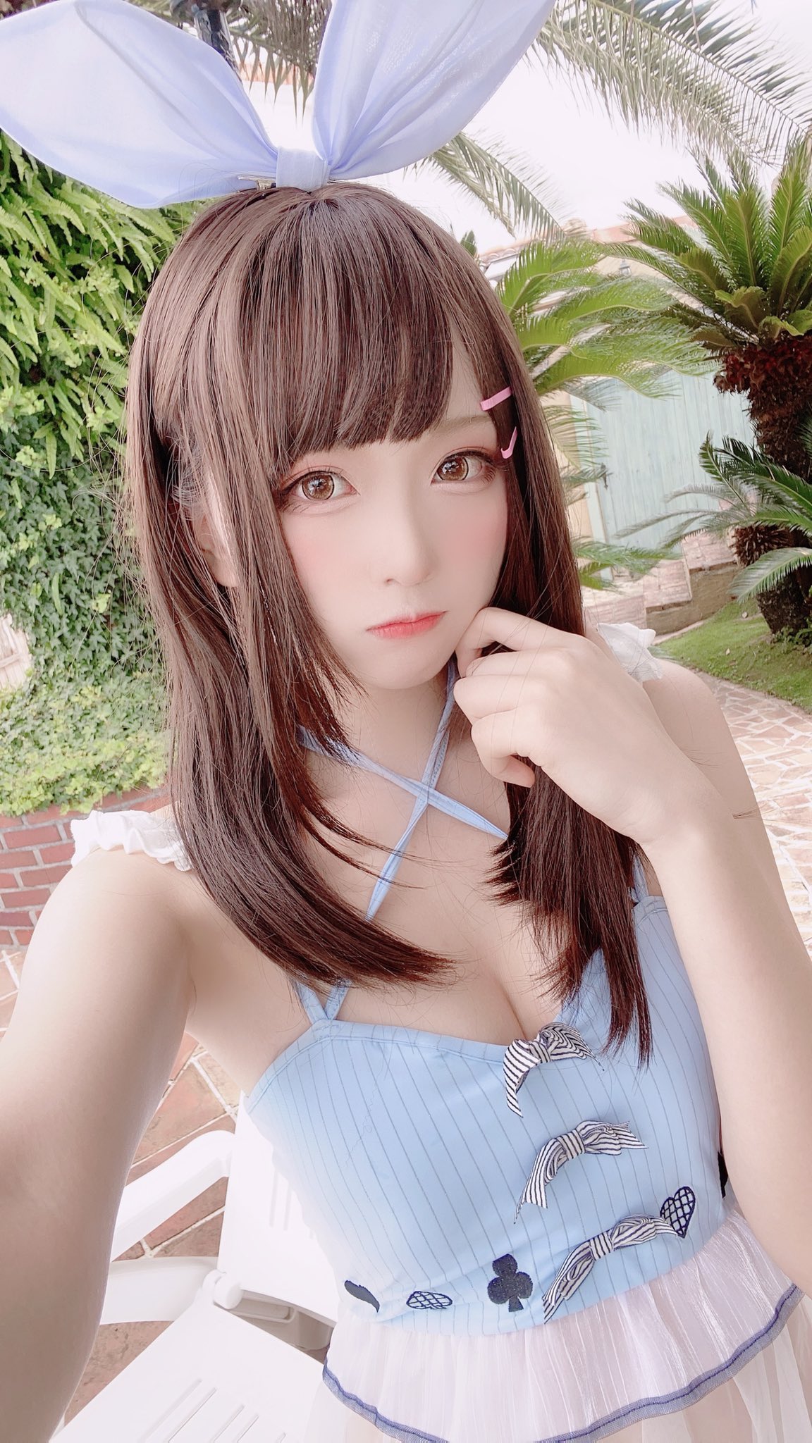 優雅氣質《崩鐵》知更鳥Cosplay 妝感甜美可愛 身材突出夠還原 | ezone