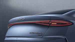 BYD電動車比較：U9/U8/新型號比亞迪規格售價一覽 七人車30萬有找 | ezone