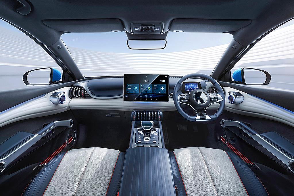 BYD電動車比較：U9/U8/新型號比亞迪規格售價一覽 七人車30萬有找 | ezone