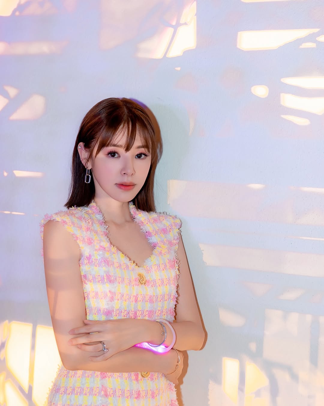 44歲TVB童顏人妻激罕公開囡囡近照 暴風長高少女味濃成潛力星二代 | UHK 港生活