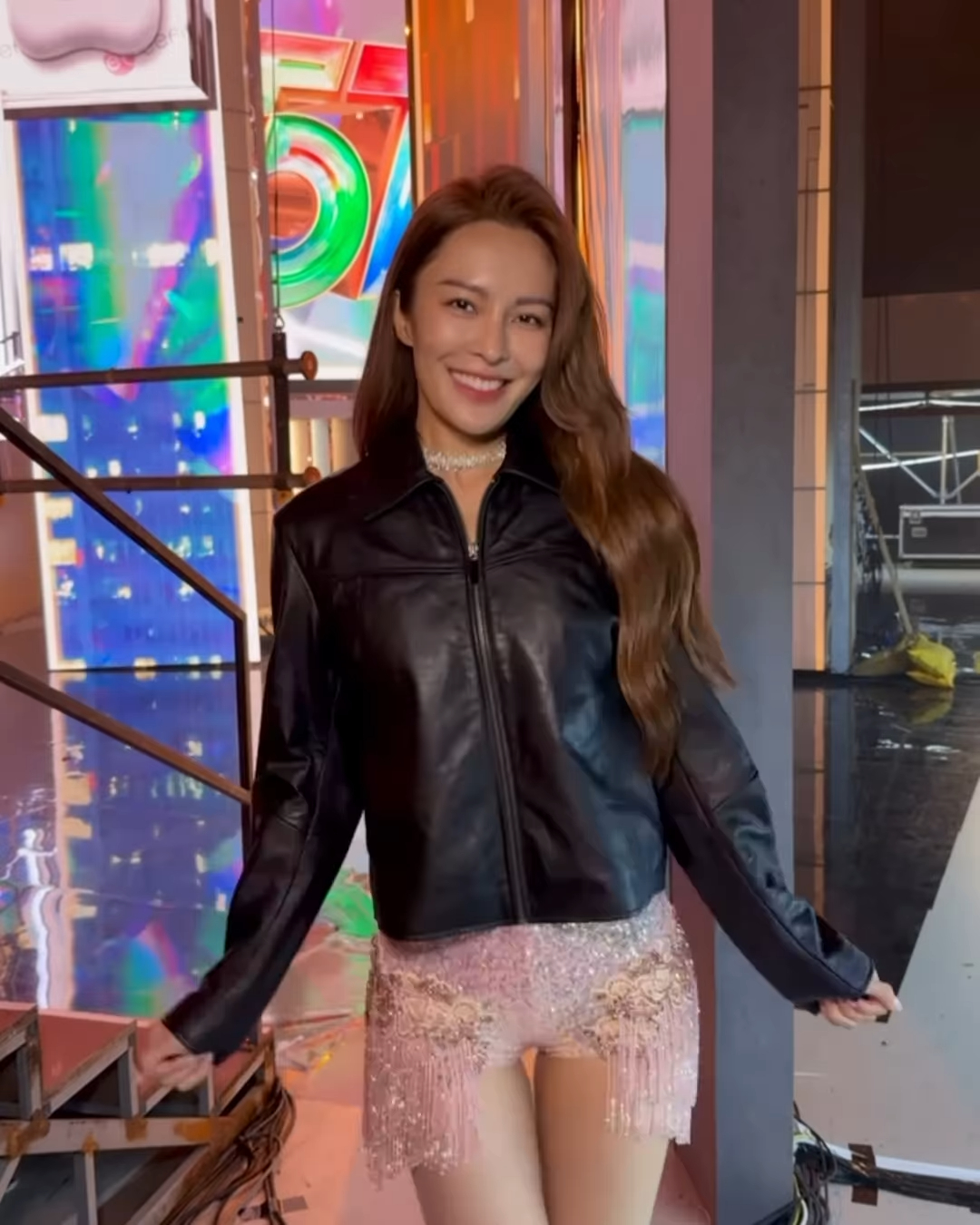 TVB台慶2024｜張曦雯超性感狂野舞衣秒殺30位女藝人 C位跳舞大晒fit爆身材女人味滿瀉 | UHK 港生活