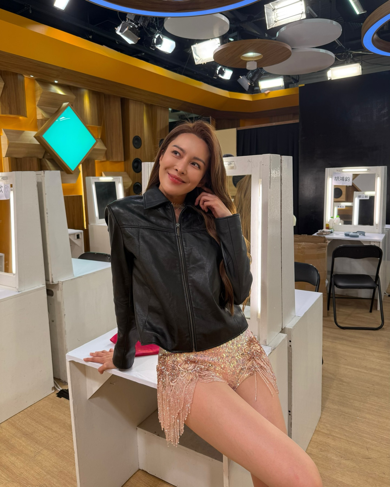 TVB台慶2024｜前TVB花旦闊別18年再度現身台慶夜 向海嵐驚喜參與魔術表演環節 | UHK 港生活