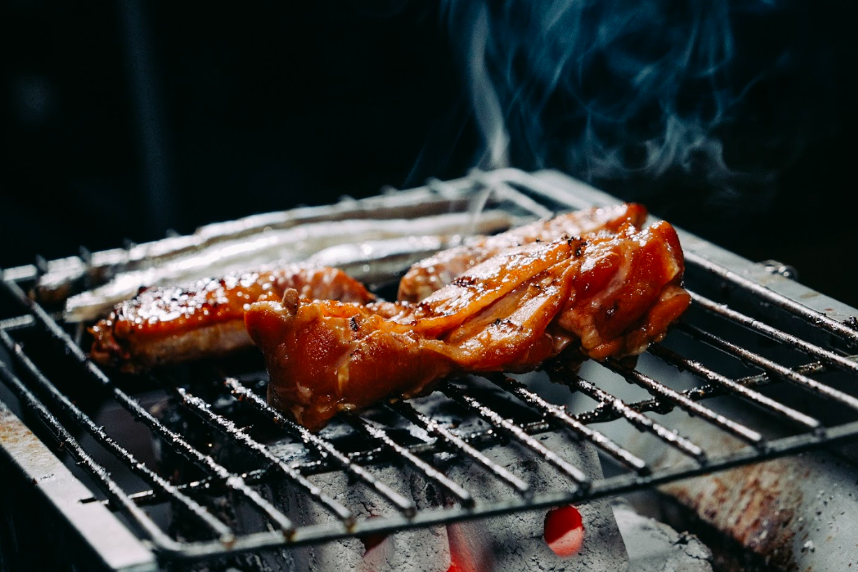 銅鑼灣2,000呎空中花園BBQ放題！3小時任飲任燒雞翼/追加A4和牛/長腳蟹 | UHK 港生活