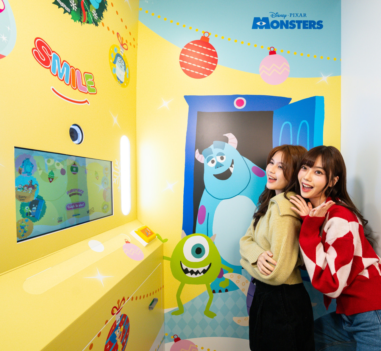 7-Eleven x Disney Pixar 聖誕限定店登陸九龍塘！免費自拍館+2大打卡位 | UHK 港生活