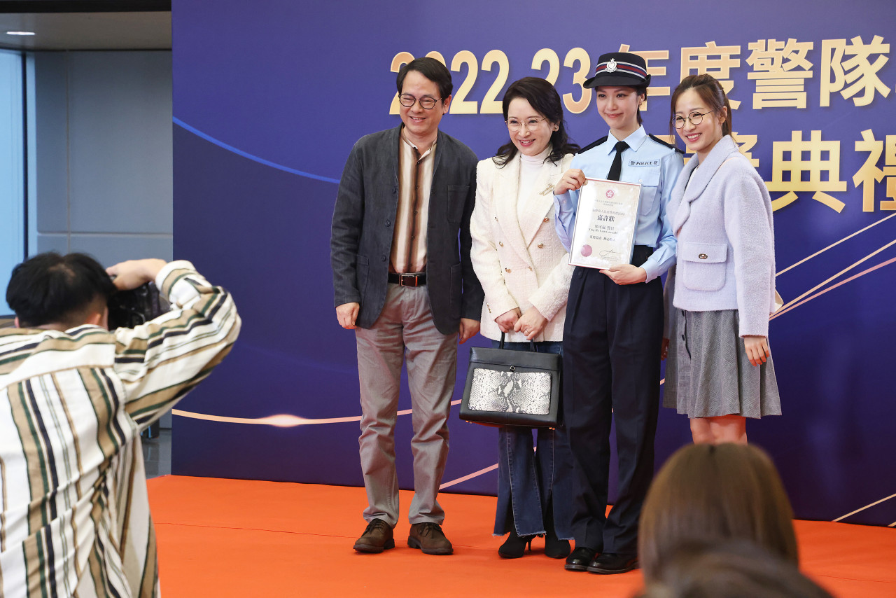 異空感應｜角色介紹/演員陣容 陳曉華一人分飾兩角邢可嵐/Mary 陳家樂再拍TVB | UHK 港生活