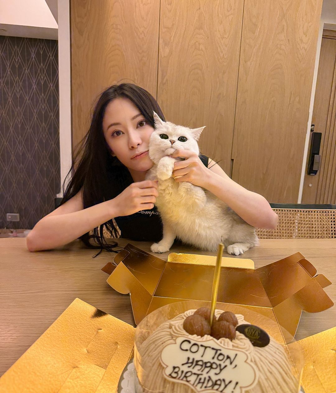 女神配對計劃｜32歲葉蒨文Sophie身份背景大起底！單親家庭長大 學霸身份好猛料 | UHK 港生活