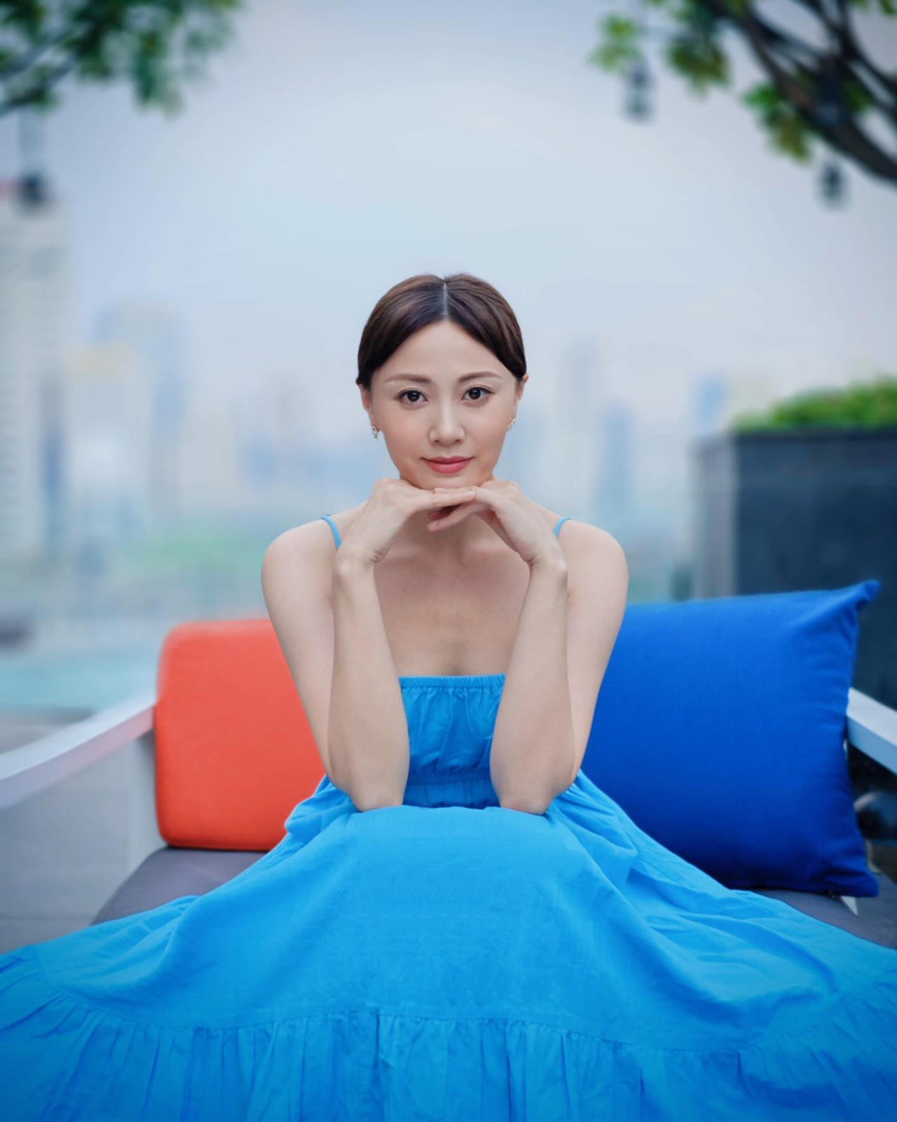 朱晨麗生日執相極誇張P相P到似Barbie 巨胸閨蜜邪惡DeepV機心搶鏡 | UHK 港生活