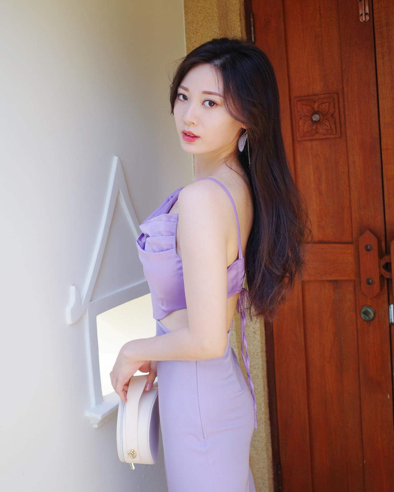 朱晨麗生日執相極誇張P相P到似Barbie 巨胸閨蜜邪惡DeepV機心搶鏡 | UHK 港生活