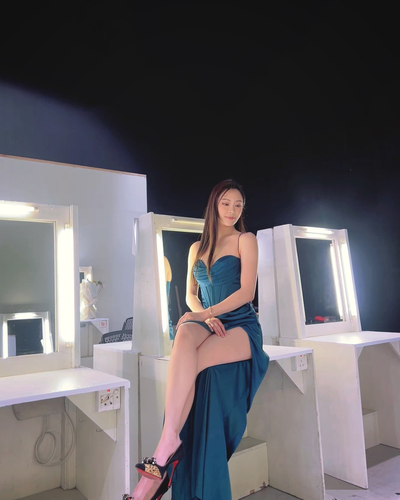 女神配對計劃｜32歲葉蒨文Sophie身份背景大起底！單親家庭長大 學霸身份好猛料 | UHK 港生活