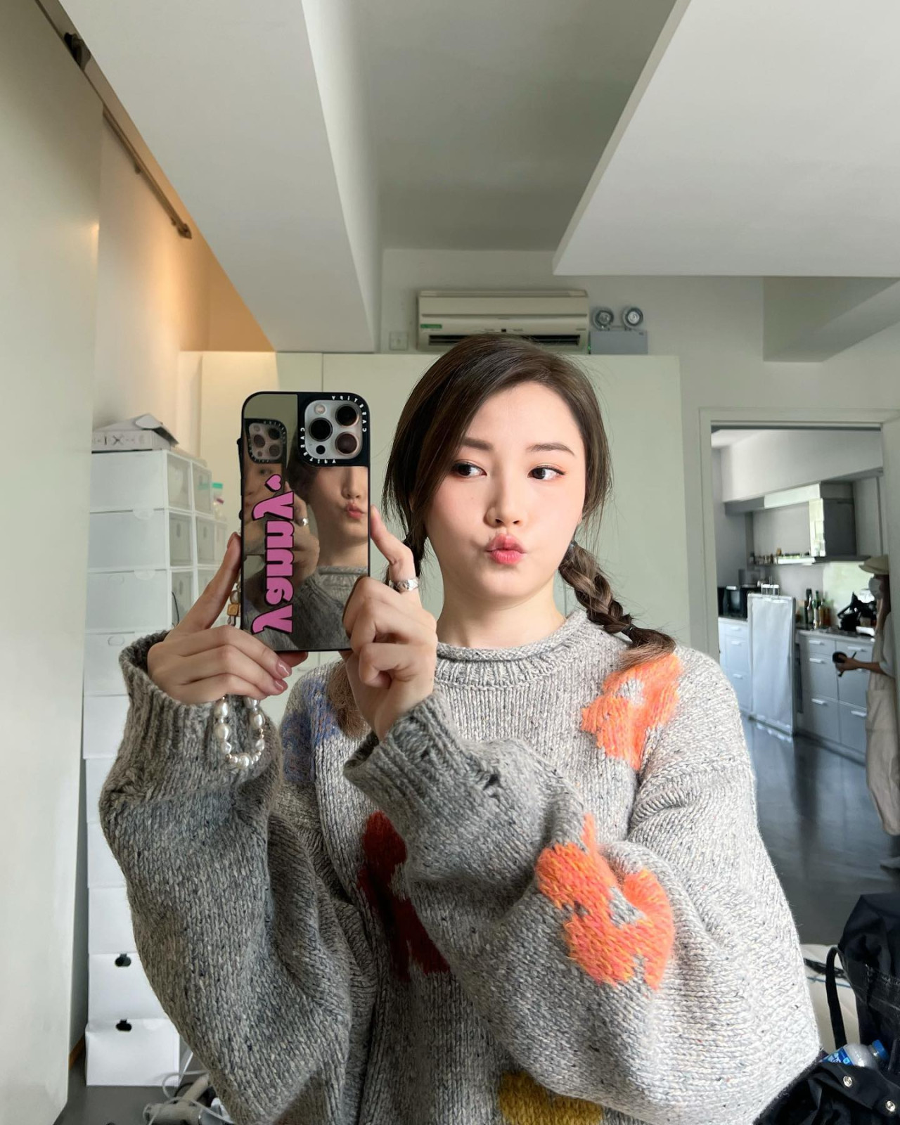 叱咤樂壇頒獎典禮2024｜陳考威台上宣布結婚娶Yanny陳穎欣 拍拖近8年曾爆爭仔風波 | UHK 港生活