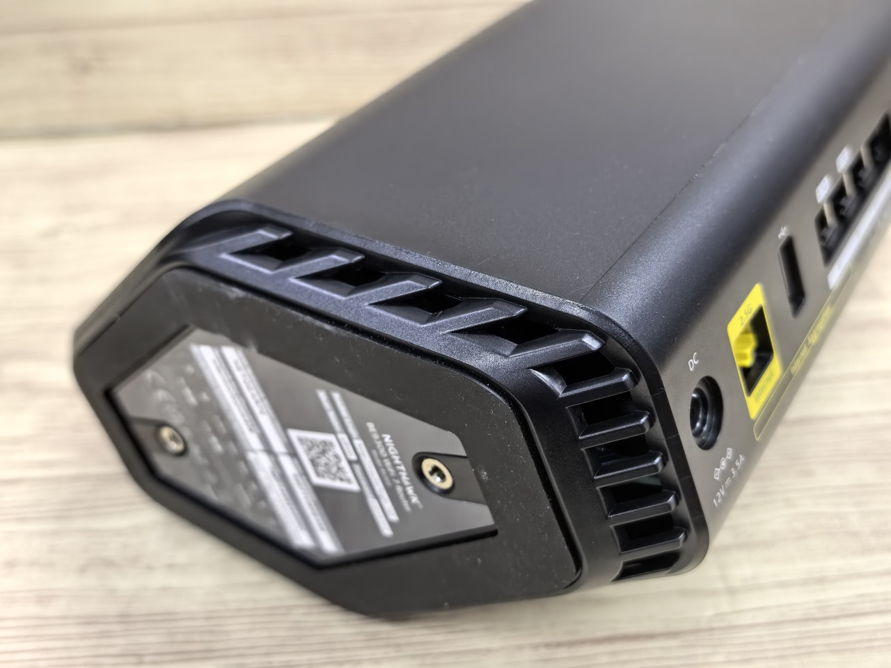 NETGEAR Nighthawk RS300 實測！強攻 Wi-Fi 7 主流市場！ | ezone