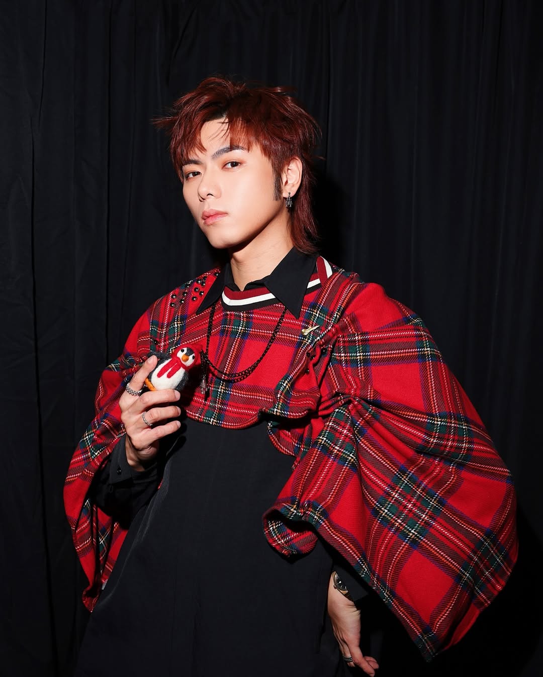 叱咤樂壇頒獎典禮2024｜193@ERROR坐冷板凳仍遭網民鬧 本尊親自爆粗回應 | UHK 港生活