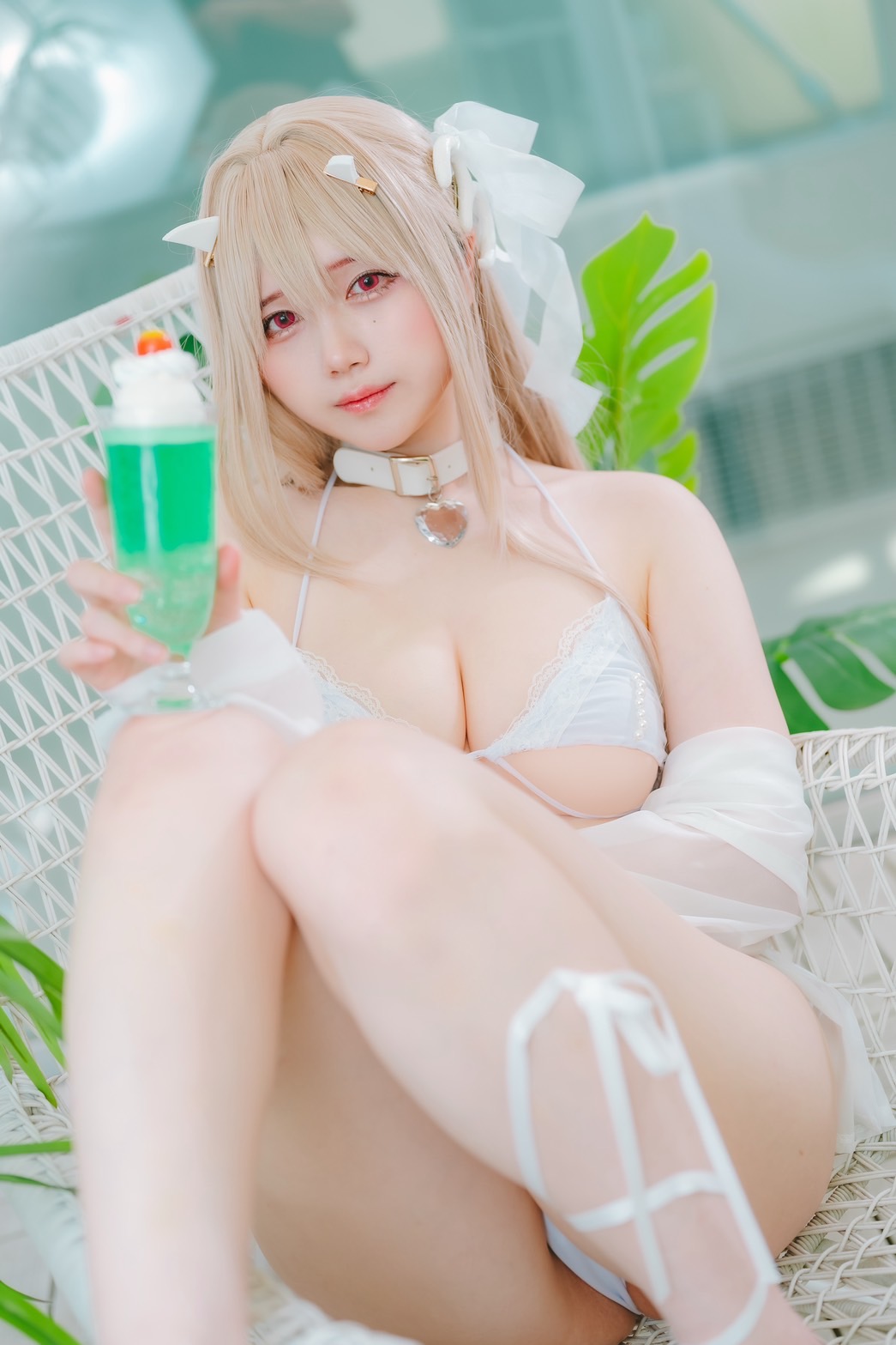 Hololive寶鐘瑪琳Cosplay 妝感自然還原 身材姿勢性感誘人 | ezone