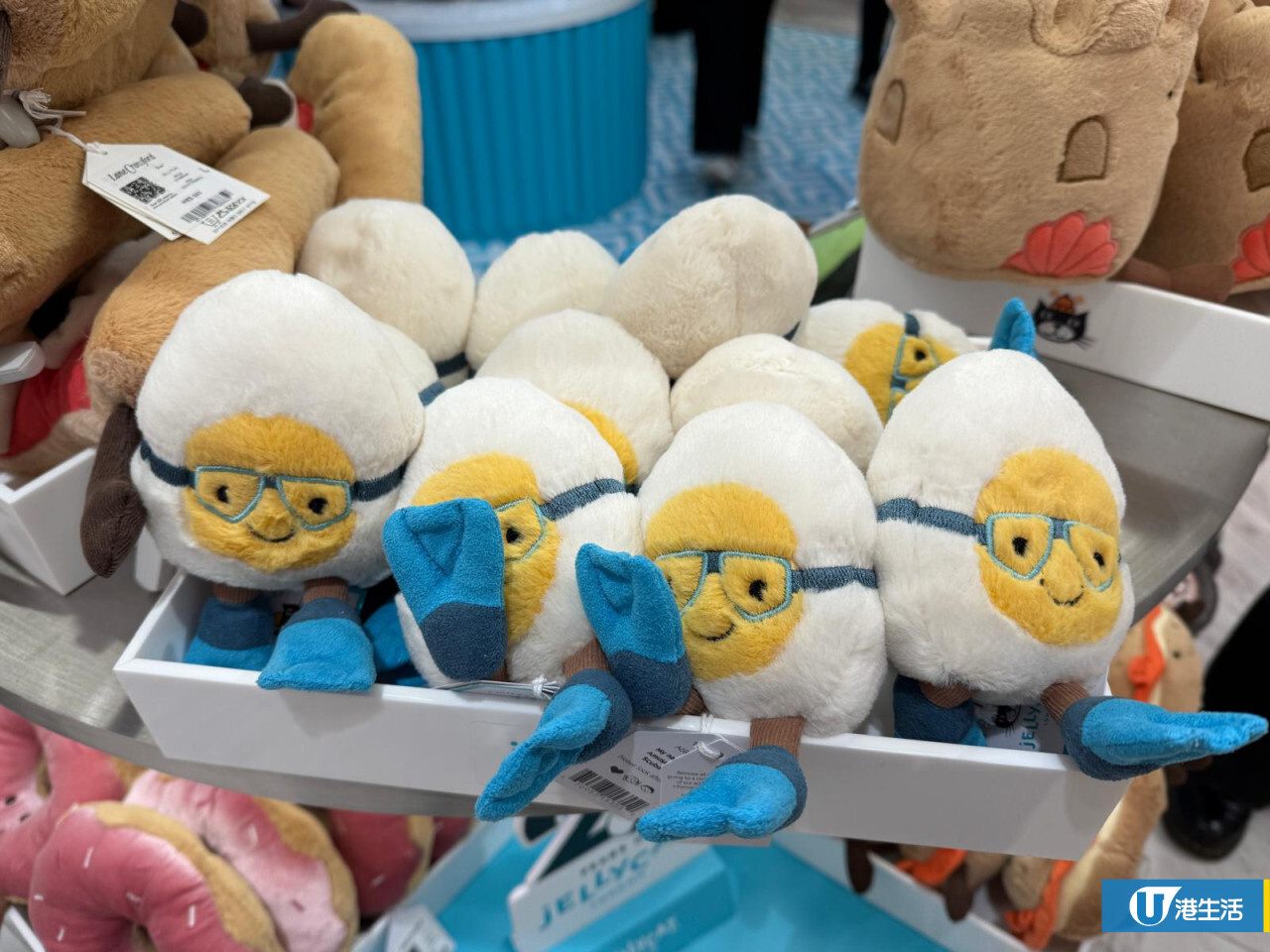 Jellycat 香港快閃店登陸銅鑼灣連卡佛！逾300款毛絨玩偶 即睇香港獨家限定款式 | UHK 港生活
